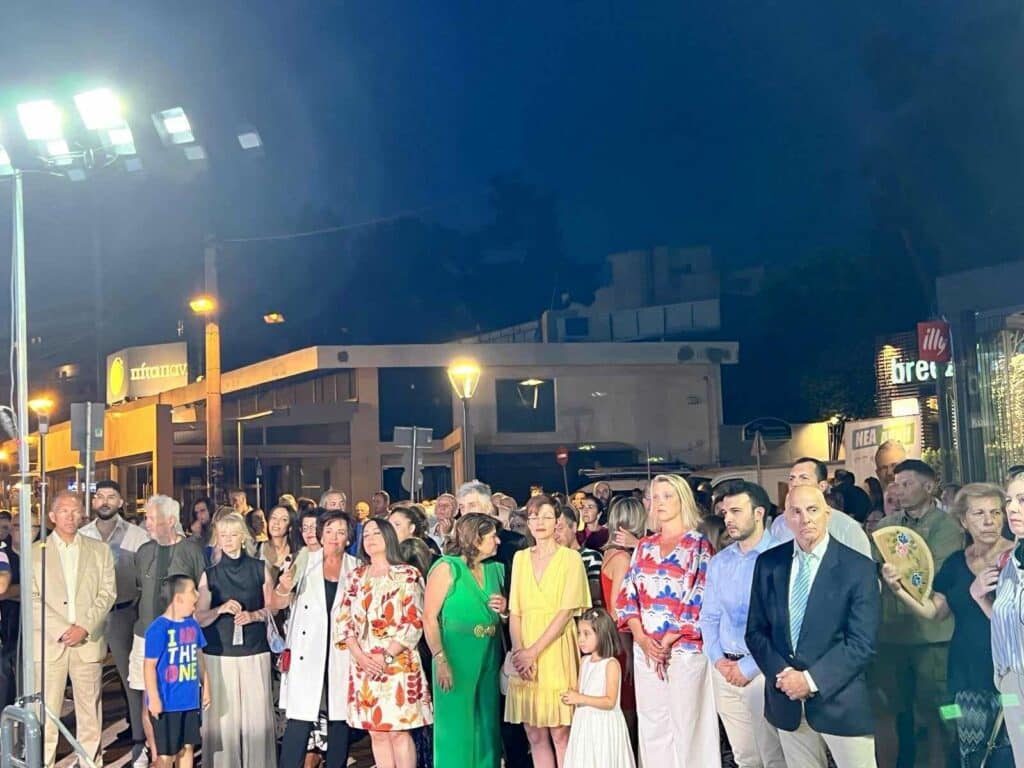 Πλήθος κόσμου στα εγκαίνια της «Νέας Αρχής» (φώτο) - EKFRASI.net